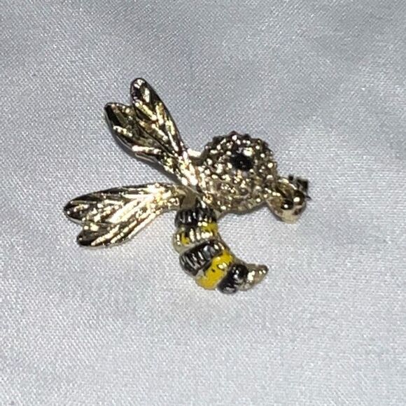 Gerry Weber | Jewelry | Vintagesignedgerrybeebrooch | Poshmark